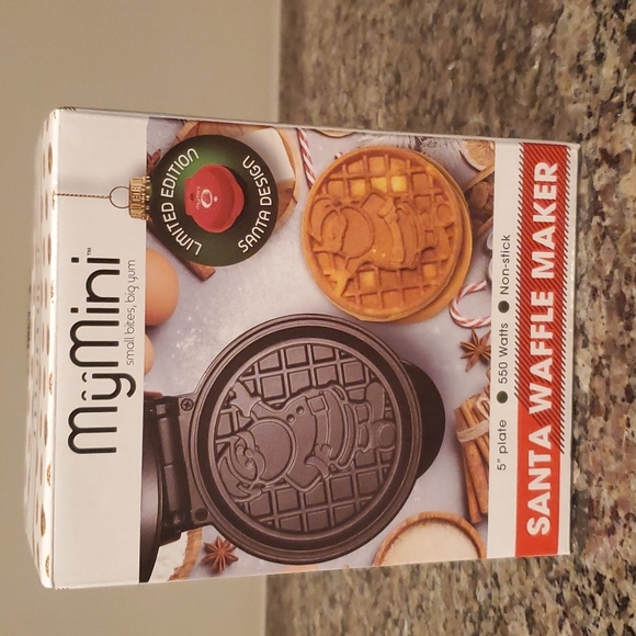 Nostalgia | Kitchen | Limited Edition Mimi Waffle Maker Santa | Poshmark